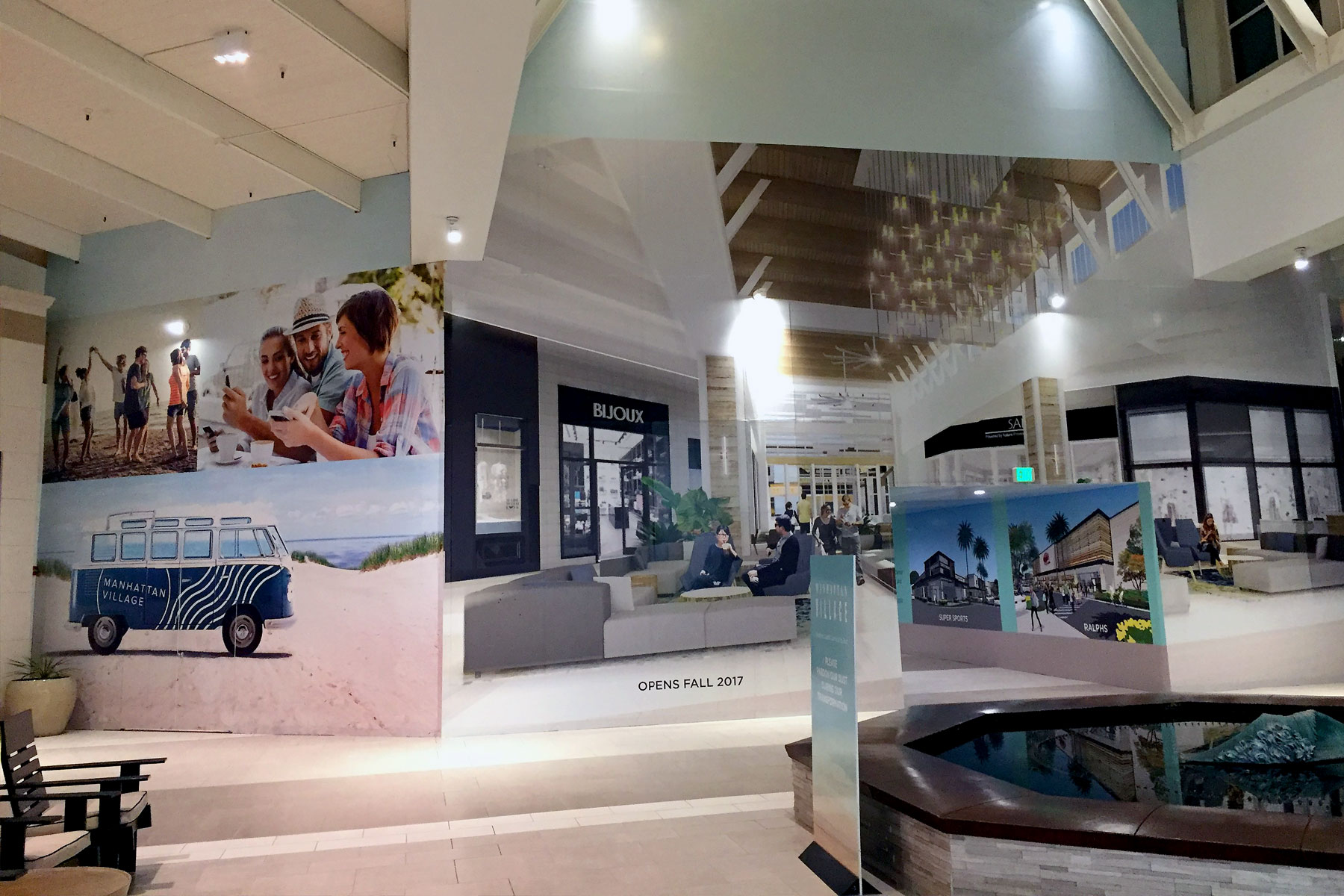 Retail Barricades For High Traffic Areas – Mall Wall